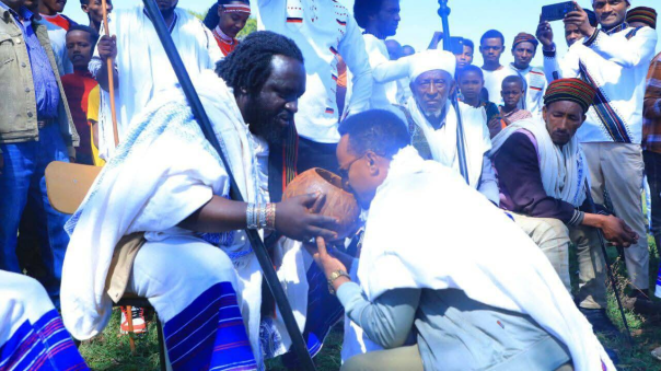 Abbaa Gadaa Haloo Mokkonnaa Prepares for Ritual | Advocacy for Oromia